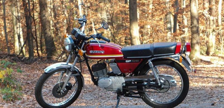 Suzuki GP 125 – Quirlige Zweitakt-Krawallbüchse mit Drehschieber-Motor