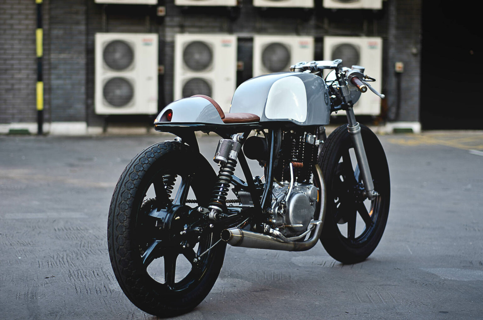 Ultra-cleaner und wunderschöner Yamaha SR 500 Café Racer