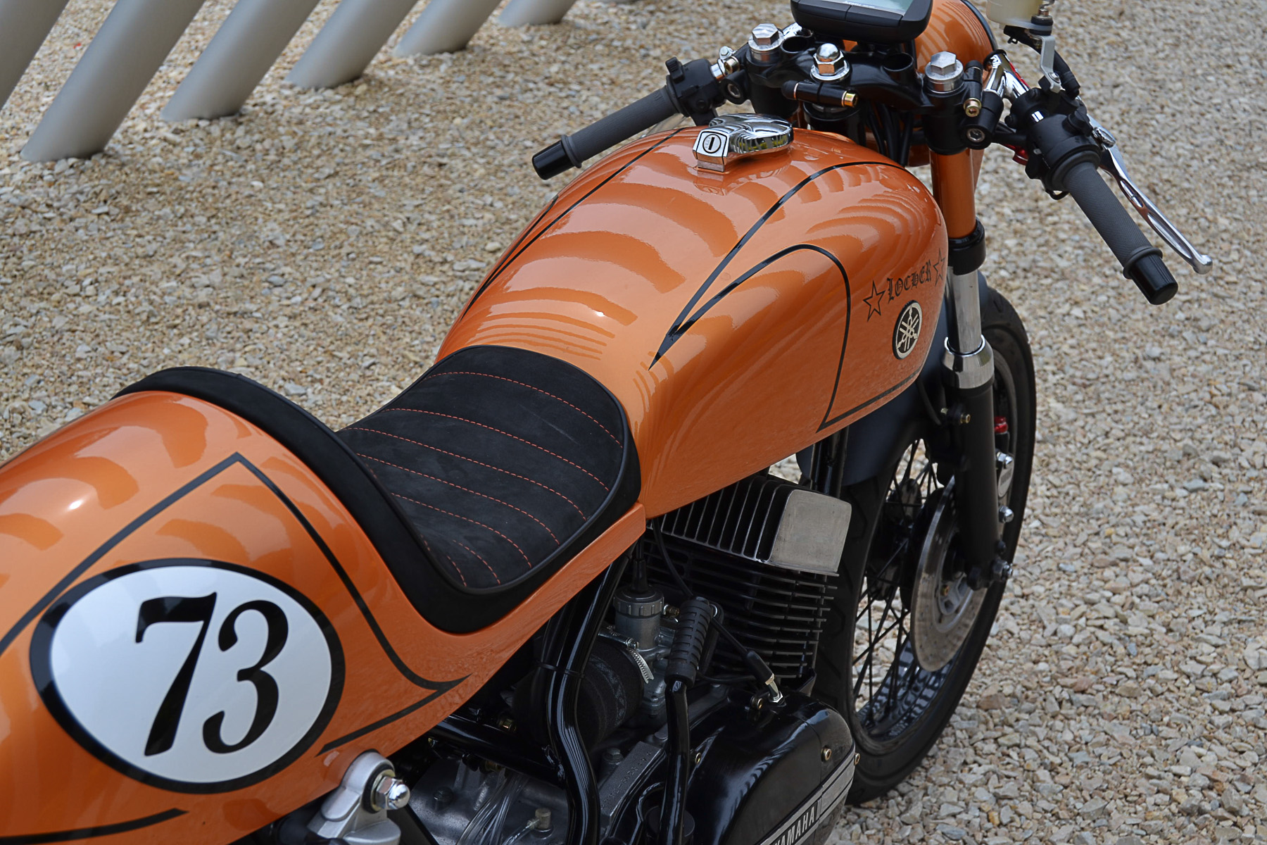 Yamaha RD 250 Cafe Racer – heiße “73” von Pascal Locher