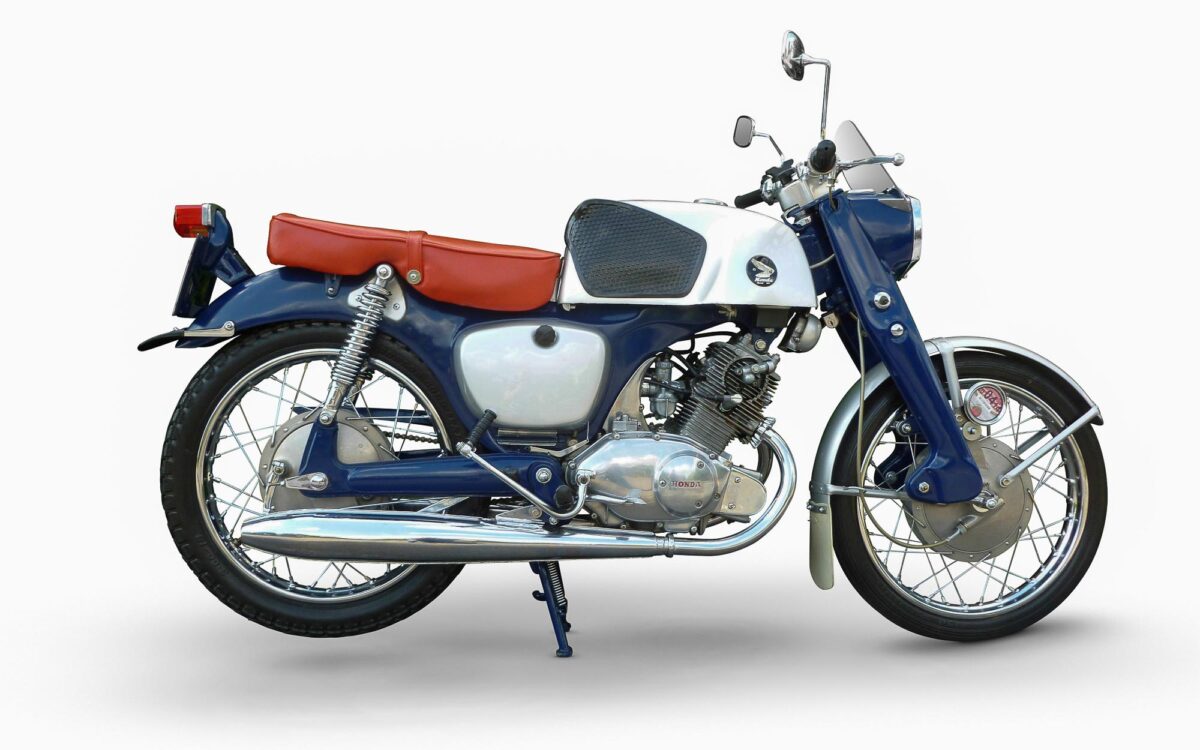 Honda CB 92 Super Sport - die flotte Rennfeile