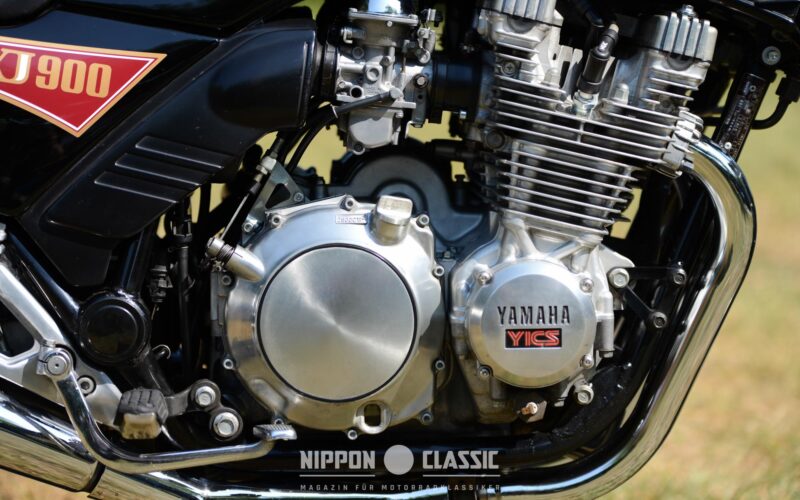 Die Yamaha XJ 900 auf Augenhöhe mit Hondas Bol d'Or