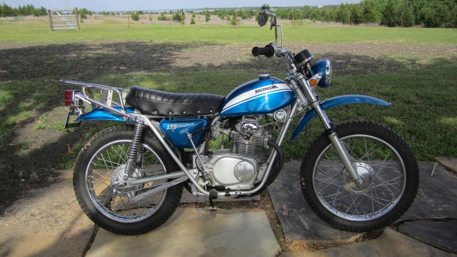 Honda SL 175 – Kurzauftritt im Gelände – Nippon-Classic.de