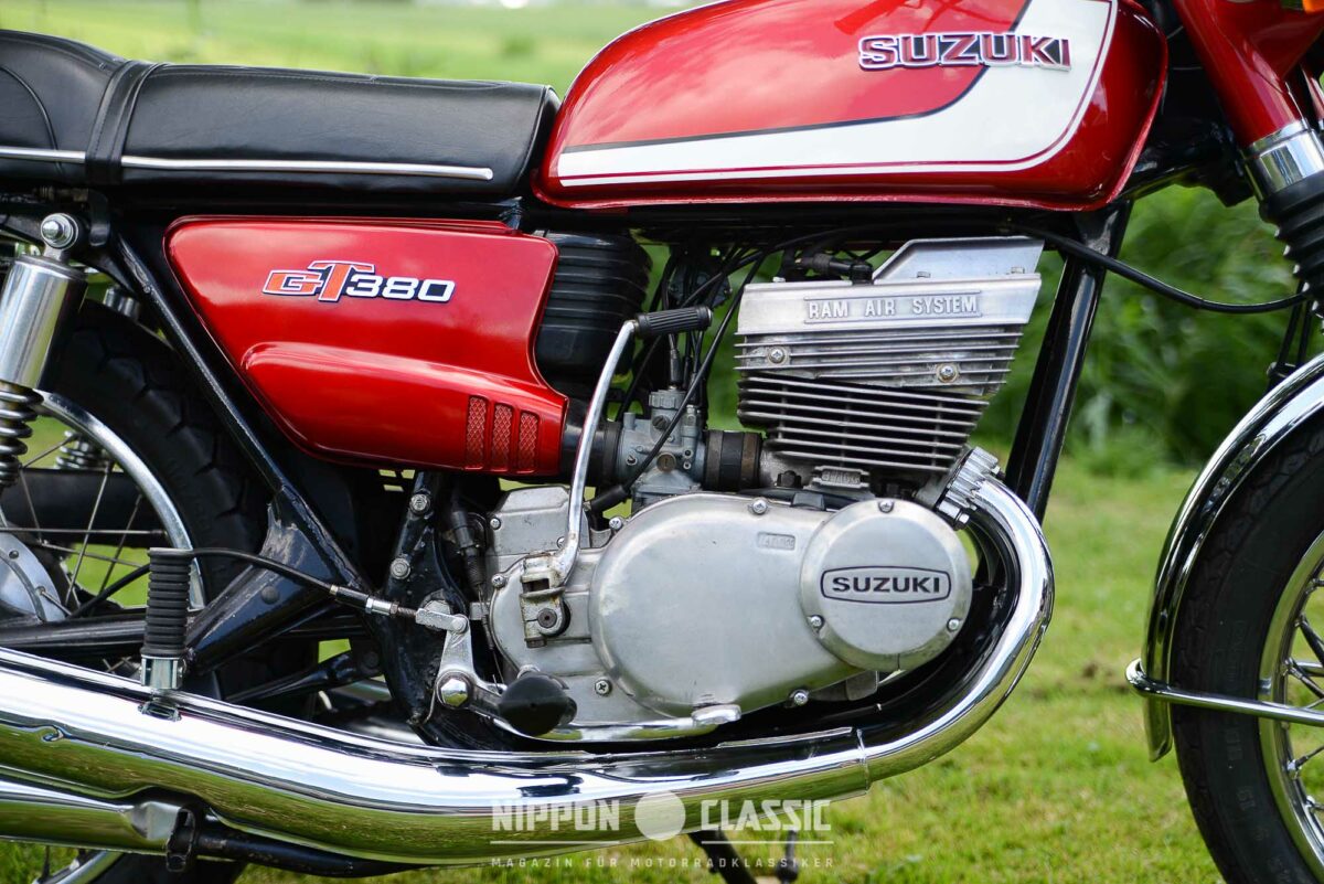 Suzuki GT 380 – Dreizylinder-Sportskanone – Nippon-Classic.de