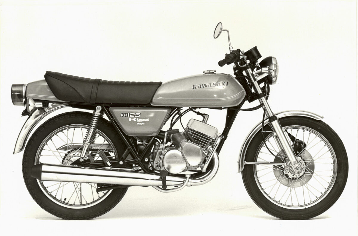 Alle historischen Kawasaki Motorräder ab 1960 bis heute