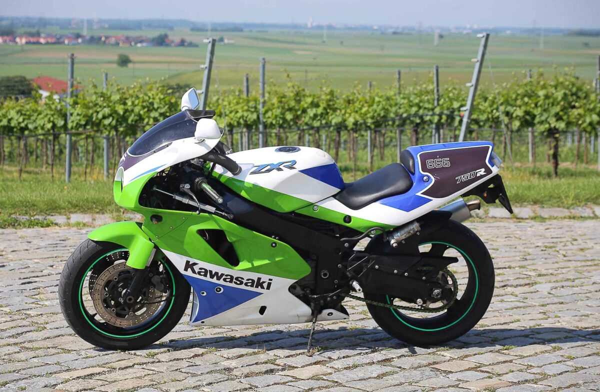 KAWASAKI ZXR 750 - Nippon-Classic.de